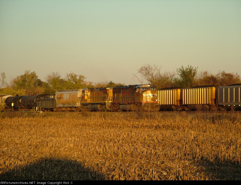 WB Manifest Passing EB CWEX Coal Loads